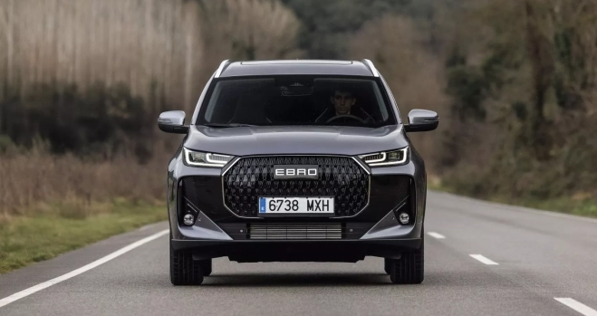 Así va el Ebro S700, un SUV conectado con la historia